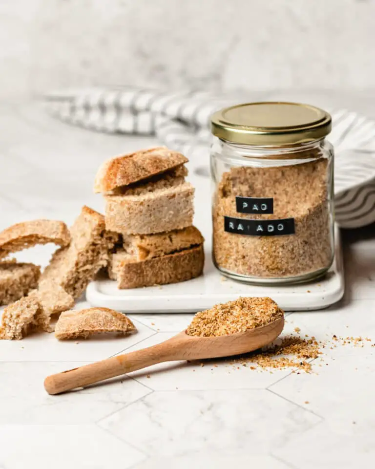 Como fazer pão ralado com pão duro - Criar Comer Crescer